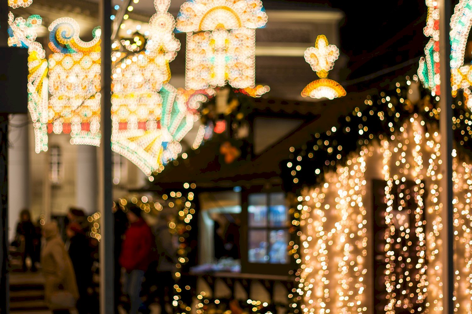 Experience the Glow: 5 Must-See Light Festivals Lighting Up
